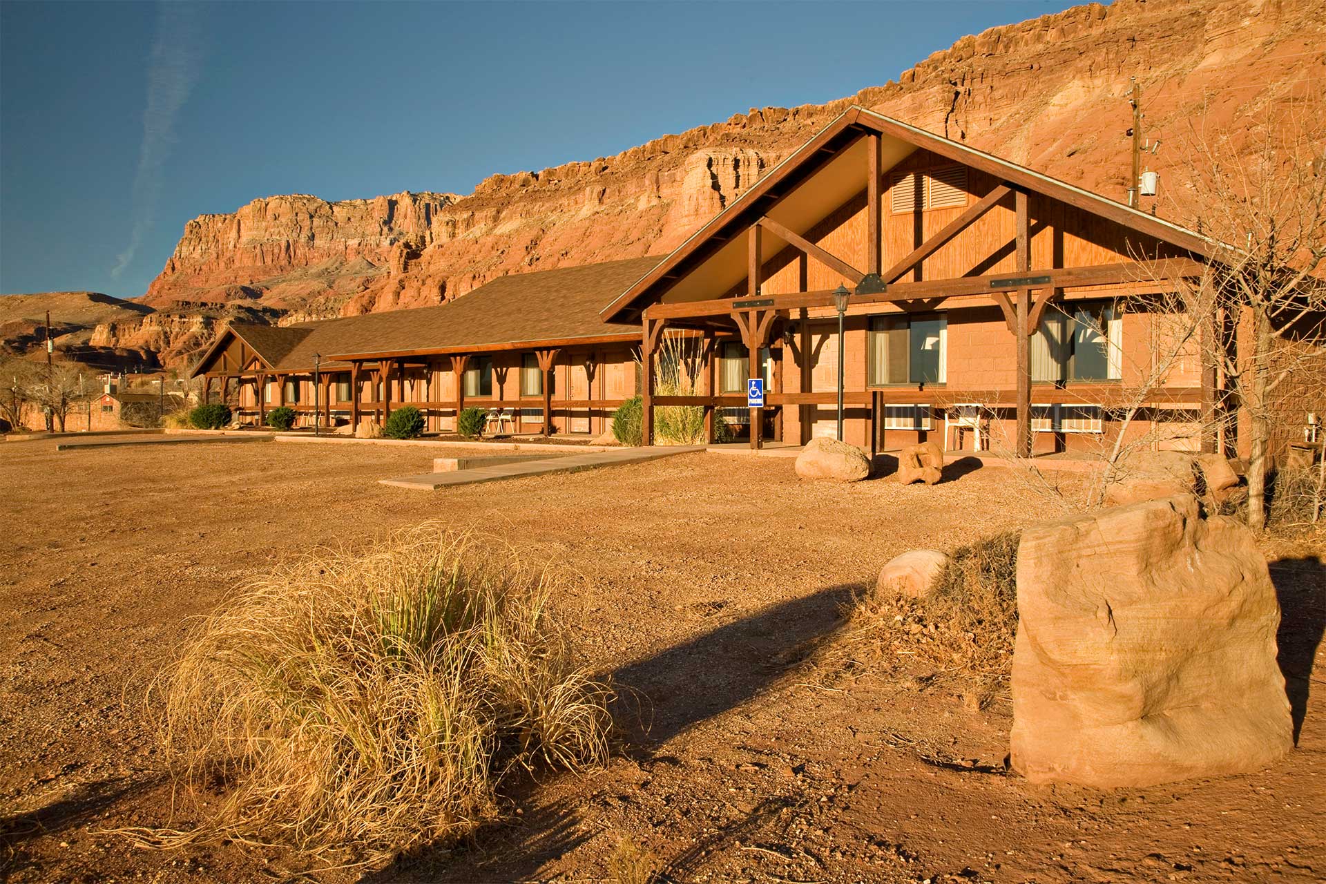Cliff Dwellers Lodge | Stay In The Heart Of Marble Canyon